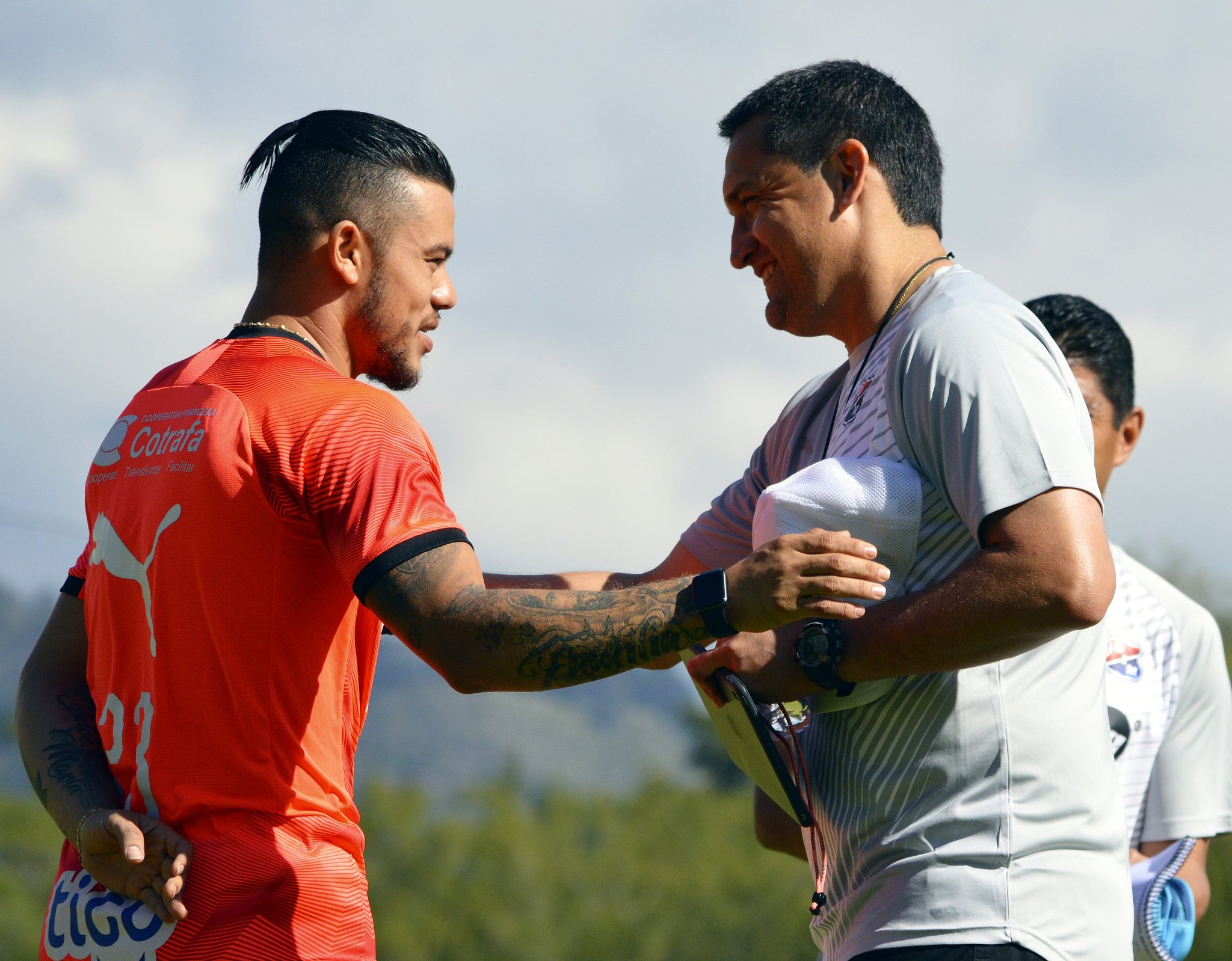 Será difícil jugar las dos Ligas: Bobadilla